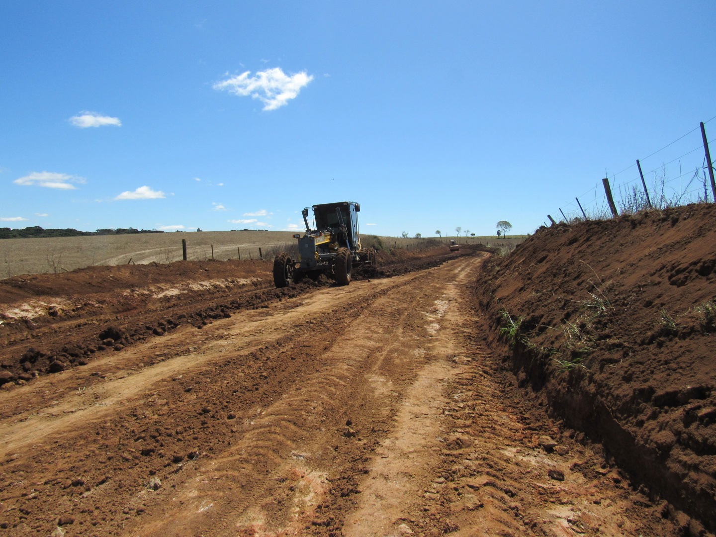 Cascalhamento Modelo Bica Corrida - Prefeitura de Pinhão - PR